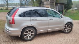 Honda CR-V 2012 Ogre, ar dzinēja tilpumu 2.20 L un nobraukumu 336 tūkst. km par 5500 €, foto 5 vietnē AUTOMOTO.COM.LV