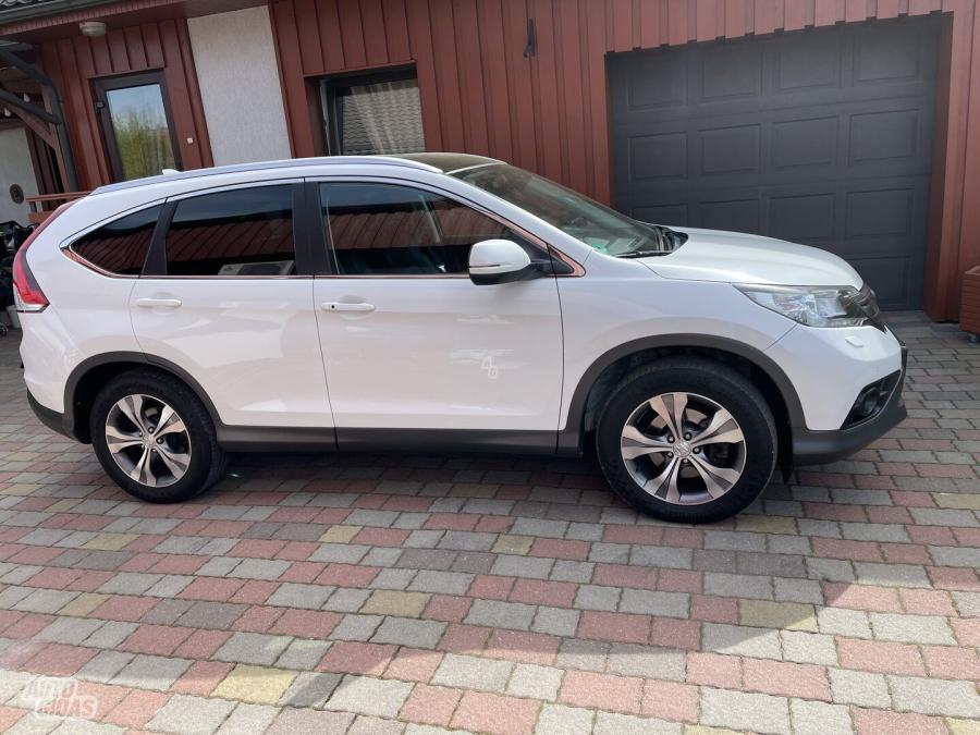 Honda CR-V 2013 in Marijampole, with an engine capacity of 2.20 L and mileage of 201 thousand km for 10900 €, photo 1 on AUTOMOTO.COM.LV