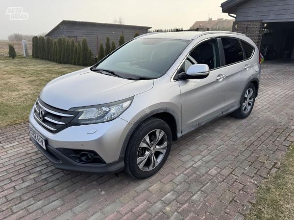 Honda CR-V 2013 in Klaipeda, with an engine capacity of 2.20 L and mileage of 175 thousand km for 3150 €, photo 2 on AUTOMOTO.COM.LV