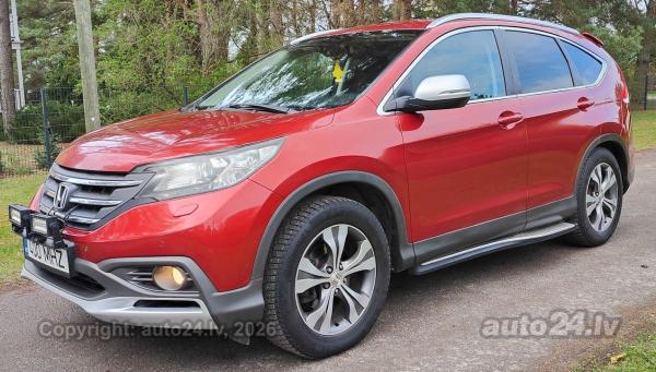 Honda CR-V 2013 in Tartu, with an engine capacity of 2.20 L and mileage of 312 thousand km for 9590 €, photo 1 on AUTOMOTO.COM.LV