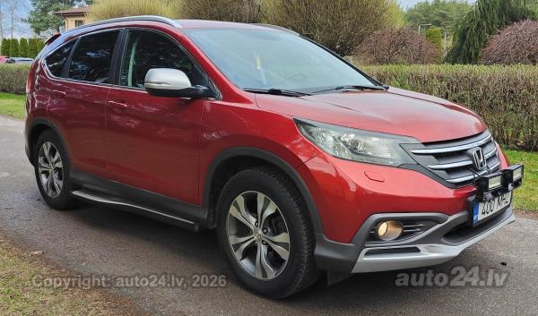Honda CR-V 2013 in Tartu, with an engine capacity of 2.20 L and mileage of 312 thousand km for 9590 €, photo 3 on AUTOMOTO.COM.LV