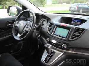 Honda CR-V 2013 Rīga, ar dzinēja tilpumu 2.00 L un nobraukumu 0 tūkst. km par 13850 €, foto 30 vietnē AUTOMOTO.COM.LV