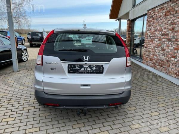 Honda CR-V 2013 in Talsi, with an engine capacity of 1.60 L and mileage of 274 thousand km for 12770 €, photo 7 on AUTOMOTO.COM.LV