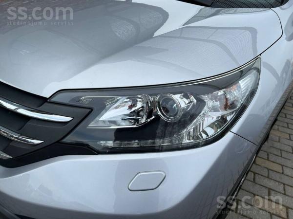 Honda CR-V 2013 in Talsi, with an engine capacity of 1.60 L and mileage of 274 thousand km for 12770 €, photo 10 on AUTOMOTO.COM.LV