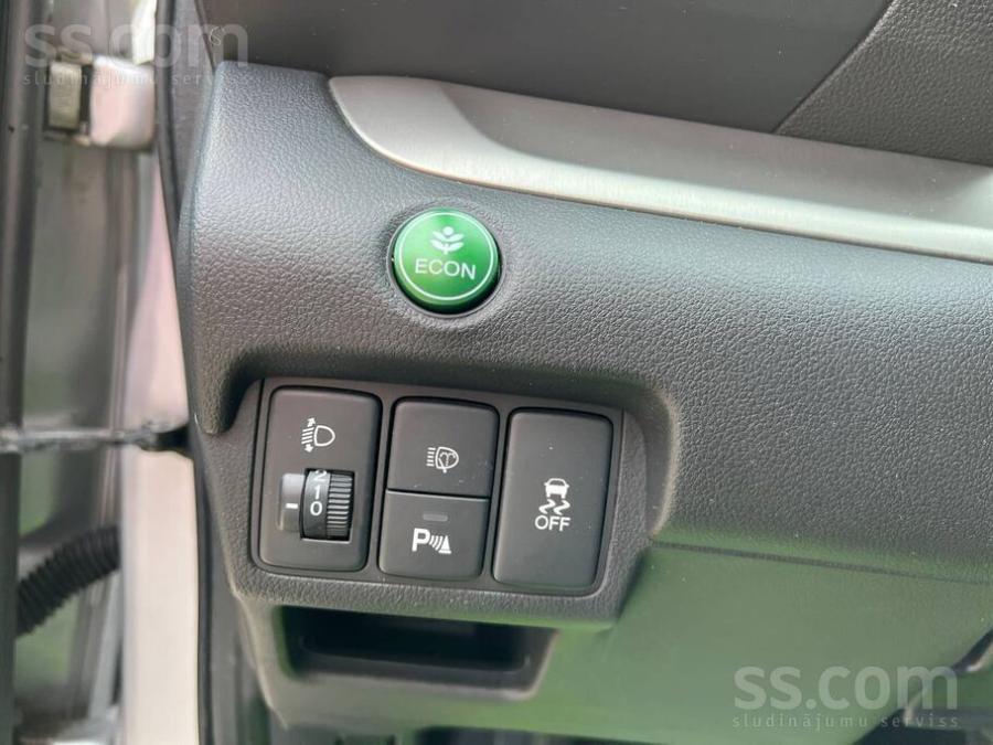 Honda CR-V 2013 Talsi, ar dzinēja tilpumu 1.60 L un nobraukumu 274 tūkst. km par 12770 €, foto 23 vietnē AUTOMOTO.COM.LV