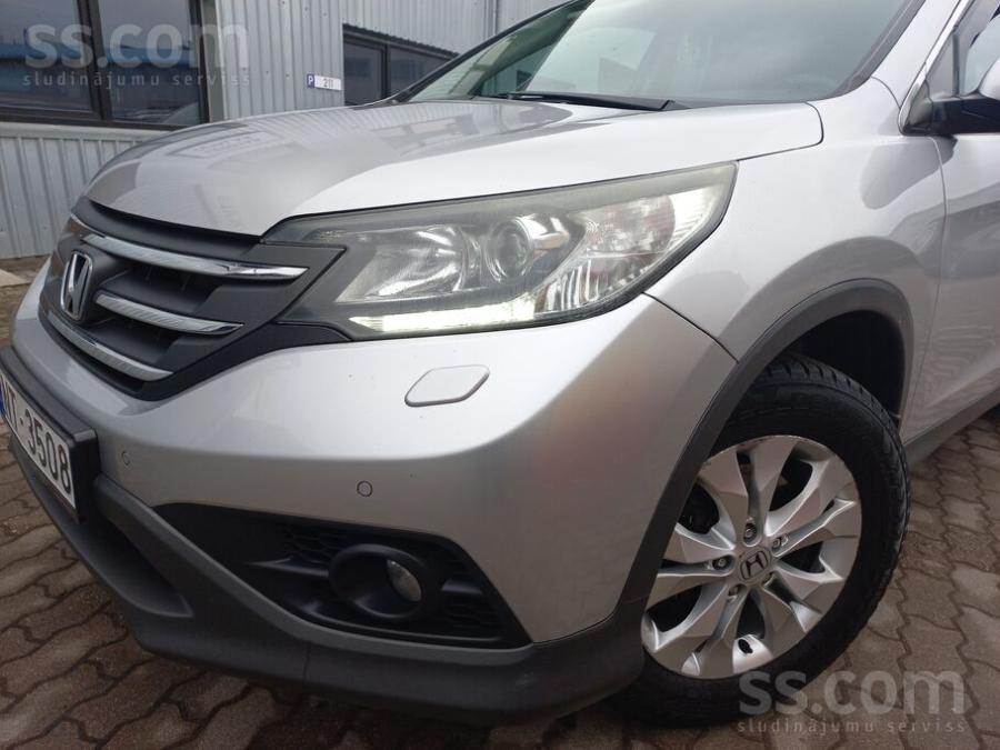 Honda CR-V 2013 in Riga, with an engine capacity of 2.20 L and mileage of 245 thousand km for 11500 €, photo 3 on AUTOMOTO.COM.LV