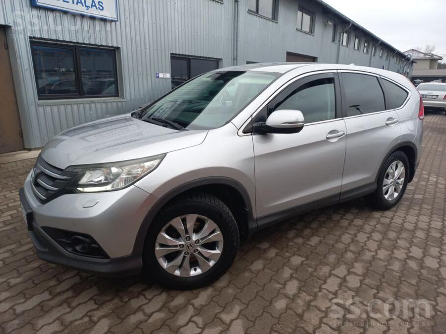 Honda CR-V 2013 in Riga, with an engine capacity of 2.20 L and mileage of 245 thousand km for 11500 €, photo 4 on AUTOMOTO.COM.LV