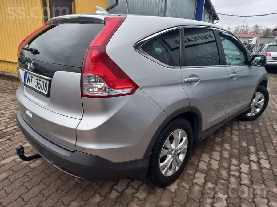 Honda CR-V 2013 in Riga, with an engine capacity of 2.20 L and mileage of 245 thousand km for 11500 €, photo 5 on AUTOMOTO.COM.LV