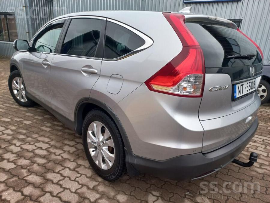 Honda CR-V 2013 in Riga, with an engine capacity of 2.20 L and mileage of 245 thousand km for 11500 €, photo 8 on AUTOMOTO.COM.LV