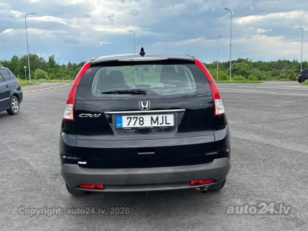 Honda CR-V 2014 in Narva, with an engine capacity of 2.00 L and mileage of 162 thousand km for 8900 €, photo 8 on AUTOMOTO.COM.LV