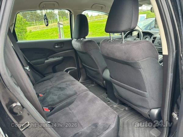 Honda CR-V 2014 in Narva, with an engine capacity of 2.00 L and mileage of 162 thousand km for 8900 €, photo 9 on AUTOMOTO.COM.LV