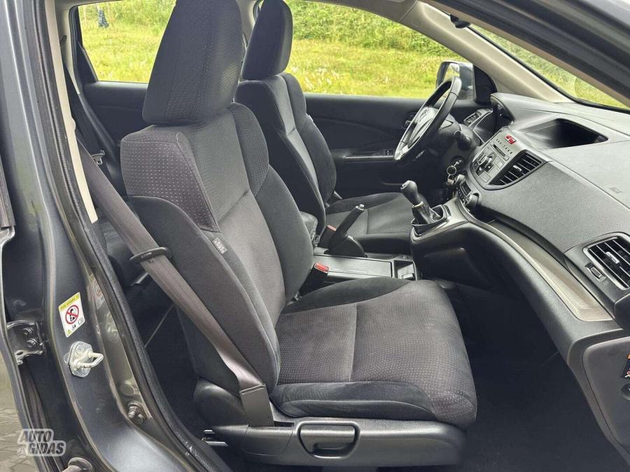 Honda CR-V 2014 in Vilnius, with an engine capacity of 1.60 L and mileage of 193 thousand km for 9850 €, photo 29 on AUTOMOTO.COM.LV