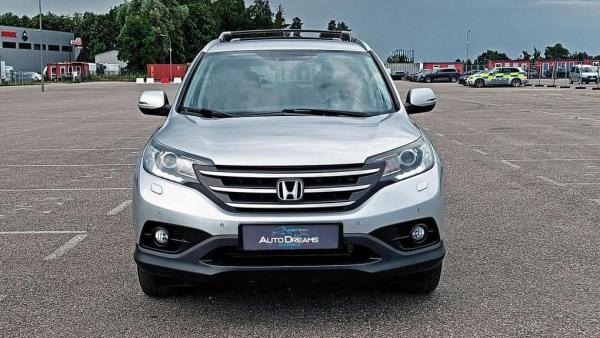 Honda CR-V 2014 in Vilnius, with an engine capacity of 1.60 L and mileage of 288 thousand km for 8500 €, photo 2 on AUTOMOTO.COM.LV