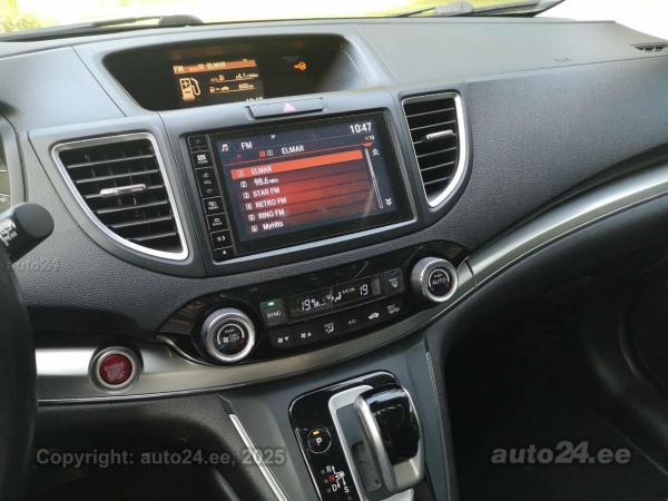 Honda CR-V 2015 in Parnu, with an engine capacity of 1.60 L and mileage of 252 thousand km for 12999 €, photo 11 on AUTOMOTO.COM.LV