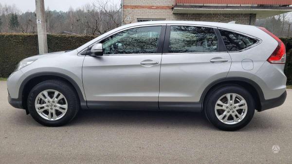 Honda CR-V 2015 Prienai, ar dzinēja tilpumu 1.60 L un nobraukumu 207 tūkst. km par 10200 €, foto 3 vietnē AUTOMOTO.COM.LV