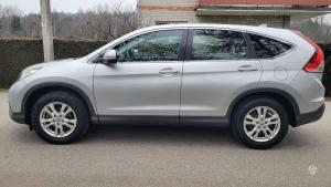 Honda CR-V 2015 in Prienai, with an engine capacity of 1.60 L and mileage of 207 thousand km for 10200 €, photo 3 on AUTOMOTO.COM.LV