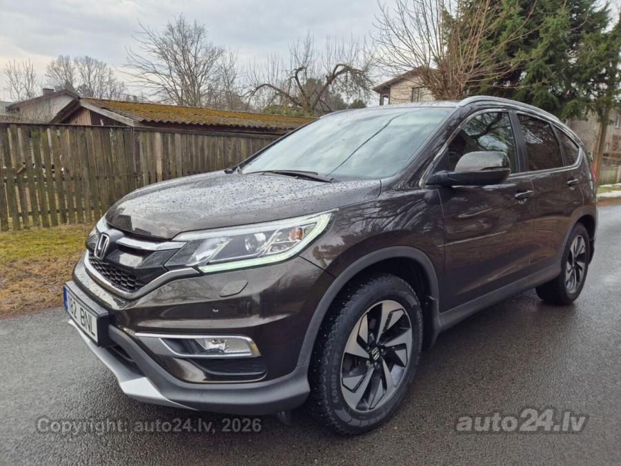 Honda CR-V 2015 in Tallinn, with an engine capacity of 2.00 L and mileage of 120 thousand km for 15999 €, photo 3 on AUTOMOTO.COM.LV