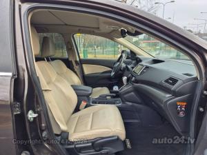 Honda CR-V 2015 in Tallinn, with an engine capacity of 2.00 L and mileage of 120 thousand km for 15999 €, photo 7 on AUTOMOTO.COM.LV