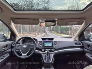 Honda CR-V 2015 in Tallinn, with an engine capacity of 2.00 L and mileage of 120 thousand km for 15999 €, photo 8 on AUTOMOTO.COM.LV