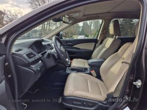 Honda CR-V 2015 in Tallinn, with an engine capacity of 2.00 L and mileage of 120 thousand km for 15999 €, photo 10 on AUTOMOTO.COM.LV