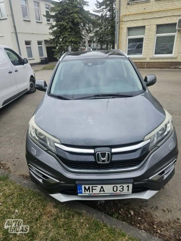 Honda CR-V 2015 in Kaunas, with an engine capacity of 1.60 L and mileage of 344 thousand km for 6200 €, photo 5 on AUTOMOTO.COM.LV