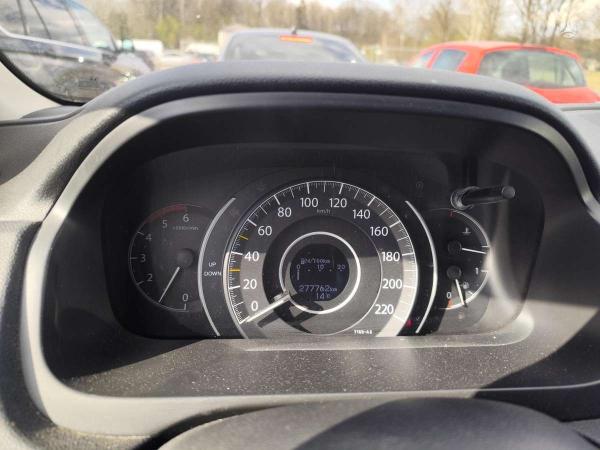 Honda CR-V 2015 in Vilnius, with an engine capacity of 1.60 L and mileage of 277 thousand km for 9000 €, photo 9 on AUTOMOTO.COM.LV