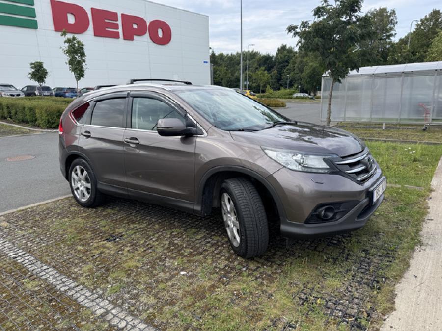 Honda CR-V 2015 Tallina, ar dzinēja tilpumu 2.20 L un nobraukumu 248 tūkst. km par 11000 €, foto 1 vietnē AUTOMOTO.COM.LV