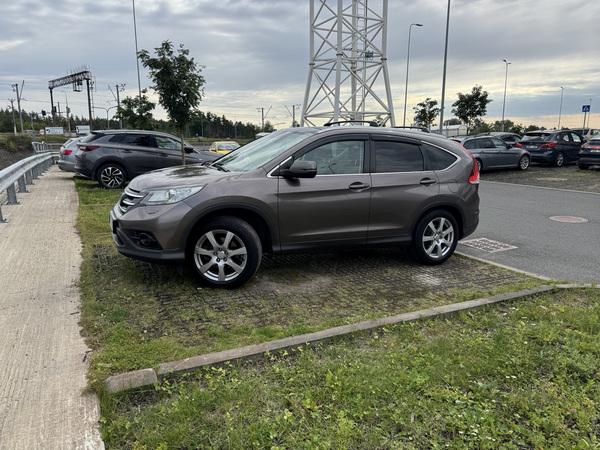 Honda CR-V 2015 in Tallinn, with an engine capacity of 2.20 L and mileage of 248 thousand km for 11000 €, photo 4 on AUTOMOTO.COM.LV