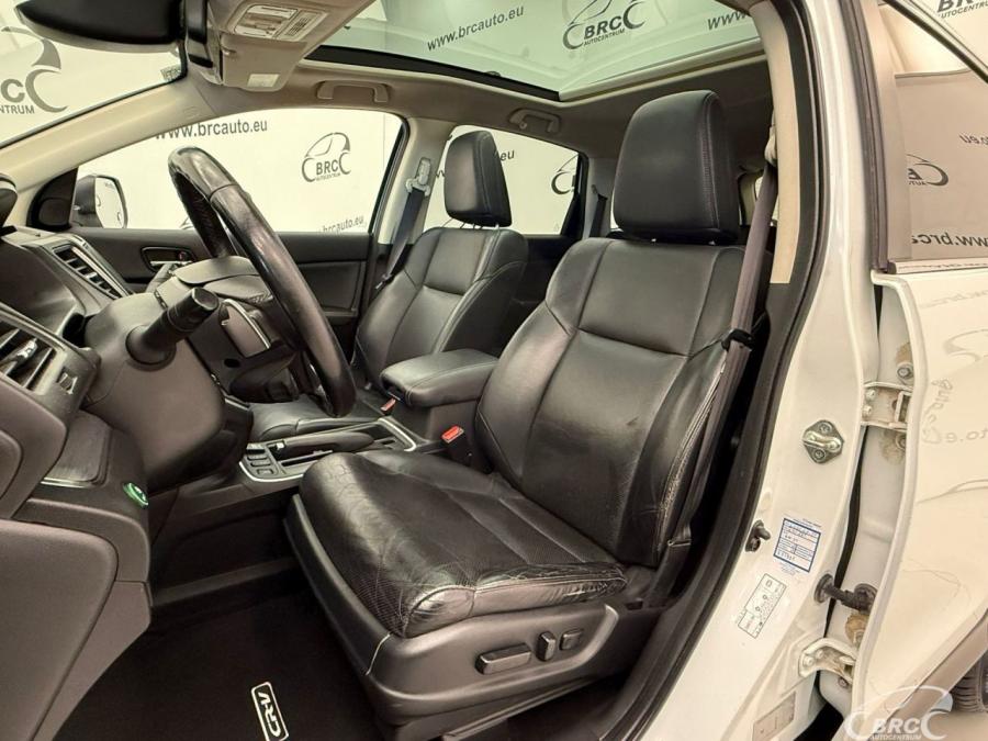 Honda CR-V 2015 in Vilnius, with an engine capacity of 1.60 L and mileage of 243 thousand km for 12900 €, photo 5 on AUTOMOTO.COM.LV