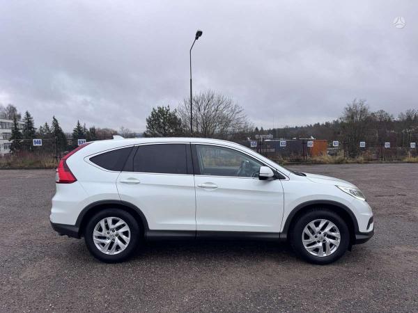 Honda CR-V 2016 Alīta, ar dzinēja tilpumu 1.60 L un nobraukumu 241 tūkst. km par 10600 €, foto 5 vietnē AUTOMOTO.COM.LV