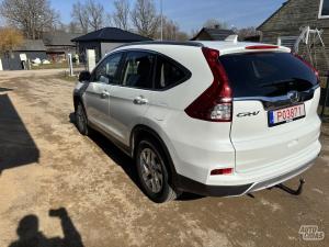 Honda CR-V 2016 Jurbarkas, ar dzinēja tilpumu 1.60 L un nobraukumu 130 tūkst. km par 10850 €, foto 5 vietnē AUTOMOTO.COM.LV