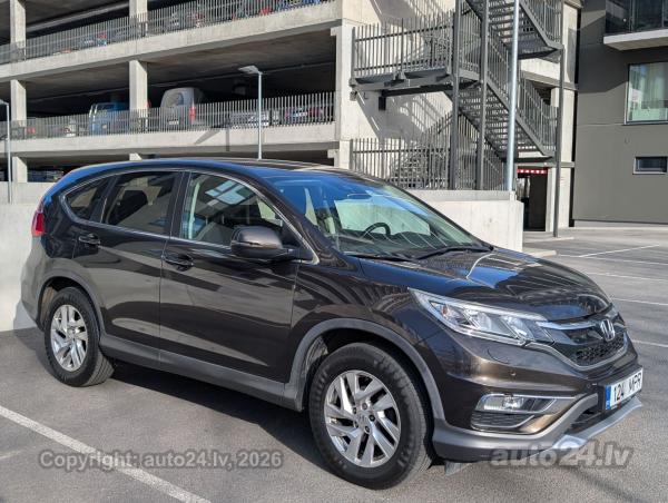 Honda CR-V 2016 Tallina, ar dzinēja tilpumu 2.00 L un nobraukumu 110 tūkst. km par 18790 €, foto 1 vietnē AUTOMOTO.COM.LV