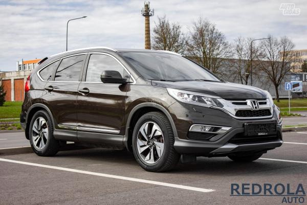 Honda CR-V 2016 in Kaunas, with an engine capacity of 1.60 L and mileage of 160 thousand km for 13700 €, photo 3 on AUTOMOTO.COM.LV
