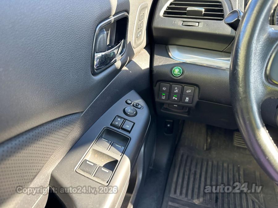 Honda CR-V 2016 Tallina, ar dzinēja tilpumu 2.00 L un nobraukumu 200 tūkst. km par 13999 €, foto 19 vietnē AUTOMOTO.COM.LV