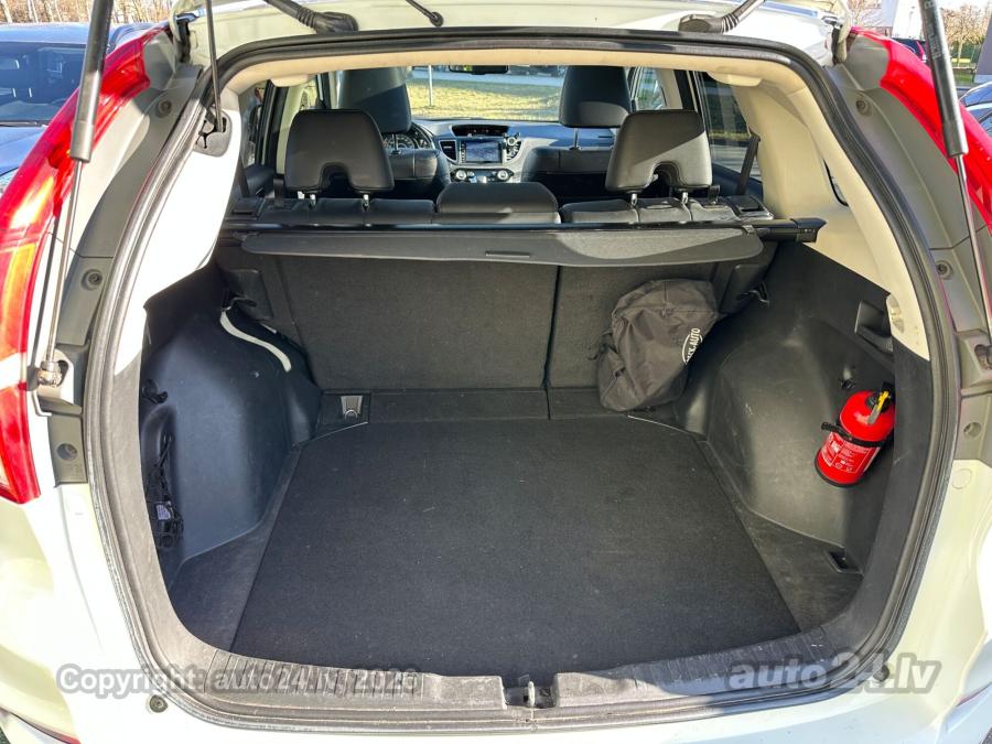 Honda CR-V 2016 Tallina, ar dzinēja tilpumu 2.00 L un nobraukumu 200 tūkst. km par 13999 €, foto 25 vietnē AUTOMOTO.COM.LV