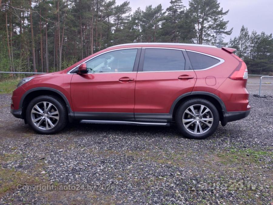 Honda CR-V 2018 in Tallinn, with an engine capacity of 1.60 L and mileage of 147 thousand km for 18500 €, photo 4 on AUTOMOTO.COM.LV