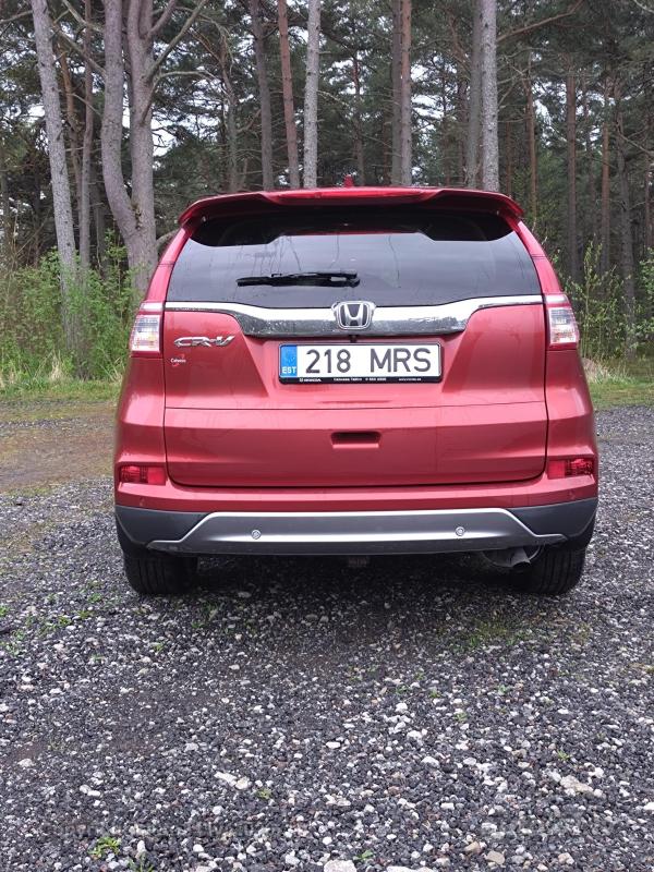 Honda CR-V 2018 in Tallinn, with an engine capacity of 1.60 L and mileage of 147 thousand km for 18500 €, photo 4 on AUTOMOTO.COM.LV