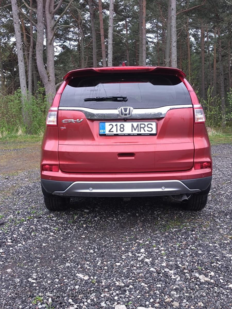 Honda CR-V 2018 in Tallinn, with an engine capacity of 1.60 L and mileage of 147 thousand km for 18500 €, photo 5 on AUTOMOTO.COM.LV
