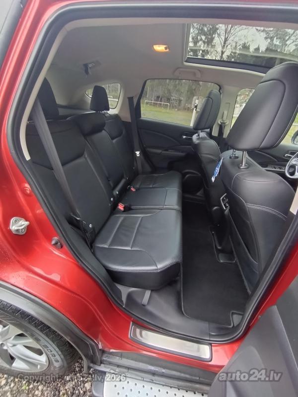 Honda CR-V 2018 in Tallinn, with an engine capacity of 1.60 L and mileage of 147 thousand km for 18500 €, photo 10 on AUTOMOTO.COM.LV