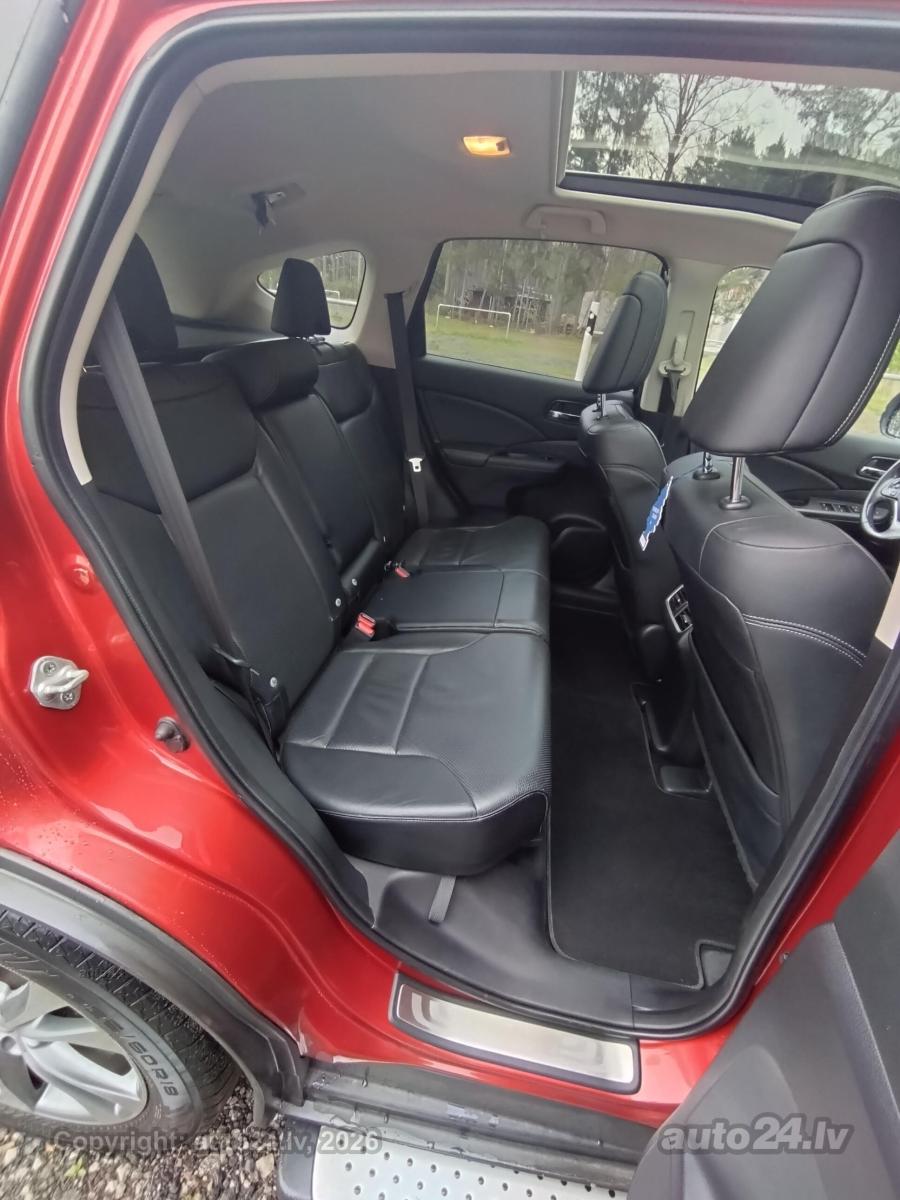 Honda CR-V 2018 in Tallinn, with an engine capacity of 1.60 L and mileage of 147 thousand km for 18500 €, photo 11 on AUTOMOTO.COM.LV