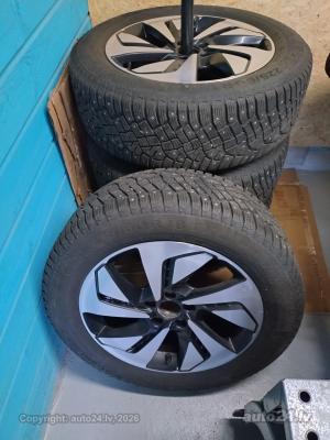 Honda CR-V 2018 in Tallinn, with an engine capacity of 1.60 L and mileage of 147 thousand km for 18500 €, photo 14 on AUTOMOTO.COM.LV