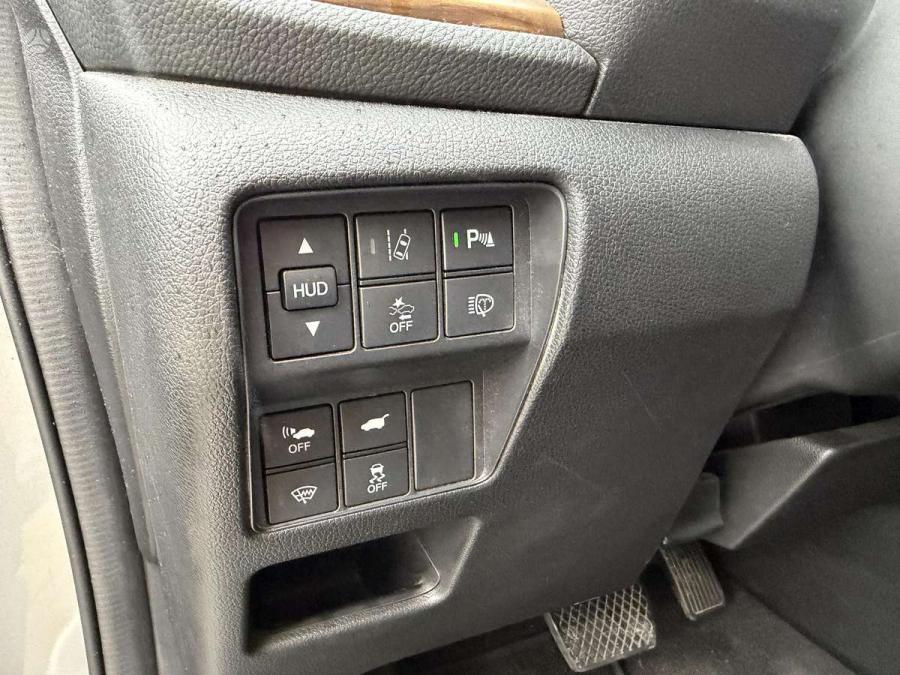 Honda CR-V 2019 in Vilnius, with an engine capacity of 1.99 L and mileage of 129 thousand km for 26999 €, photo 36 on AUTOMOTO.COM.LV