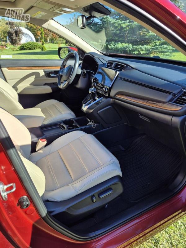 Honda CR-V 2019 in Alytus, with an engine capacity of 1.50 L and mileage of 71 thousand km for 18990 €, photo 6 on AUTOMOTO.COM.LV