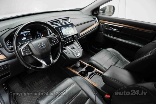Honda CR-V 2020 in Tallinn, with an engine capacity of 2.00 L and mileage of 119 thousand km for 24500 €, photo 9 on AUTOMOTO.COM.LV