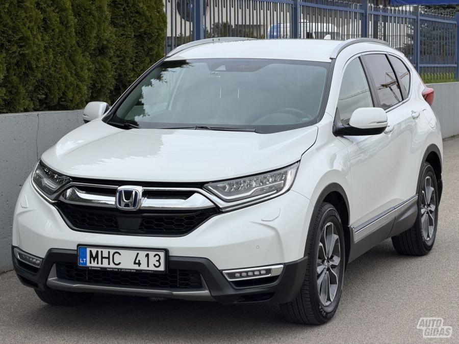 Honda CR-V 2022 in Vilnius, with an engine capacity of 2.00 L and mileage of 45 thousand km for 30000 €, photo 1 on AUTOMOTO.COM.LV