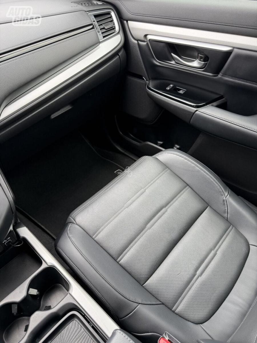 Honda CR-V 2022 in Vilnius, with an engine capacity of 2.00 L and mileage of 45 thousand km for 30000 €, photo 22 on AUTOMOTO.COM.LV