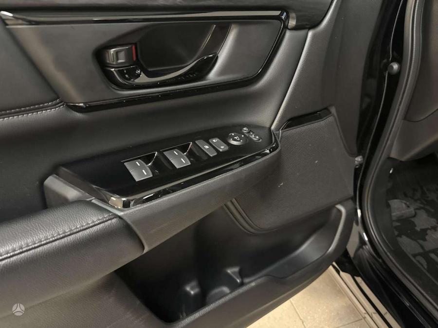 Honda CR-V 2022 in Vilnius, with an engine capacity of 2.00 L and mileage of 72 thousand km for 27500 €, photo 10 on AUTOMOTO.COM.LV