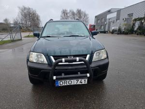 Green Honda CR-V 1998 in Vilnius, with an engine capacity of 2.00 L and mileage of 293 thousand km for 1350 €, photo 7 on AUTOMOTO.COM.LV