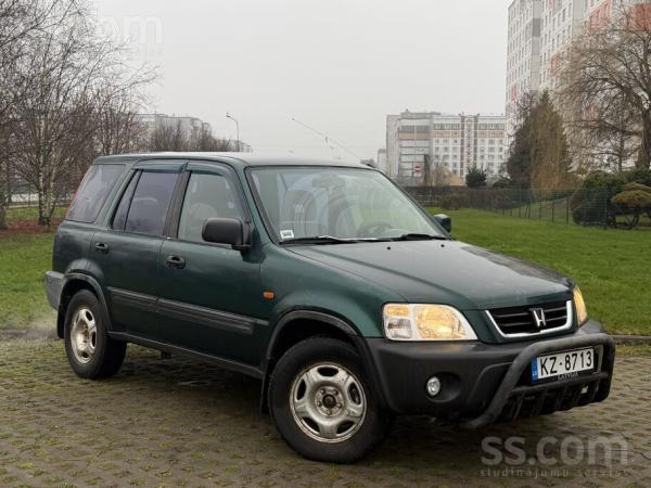 Green Honda CR-V 1999 in Riga, with an engine capacity of 2.00 L and mileage of 422 thousand km for 725 €, photo 7 on AUTOMOTO.COM.LV