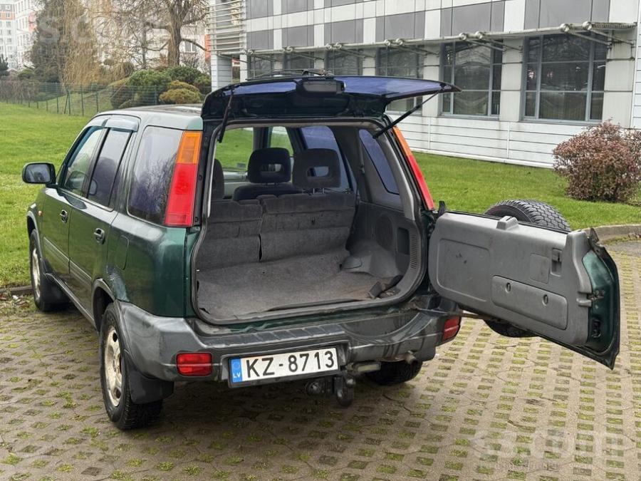 Green Honda CR-V 1999 in Riga, with an engine capacity of 2.00 L and mileage of 422 thousand km for 725 €, photo 17 on AUTOMOTO.COM.LV
